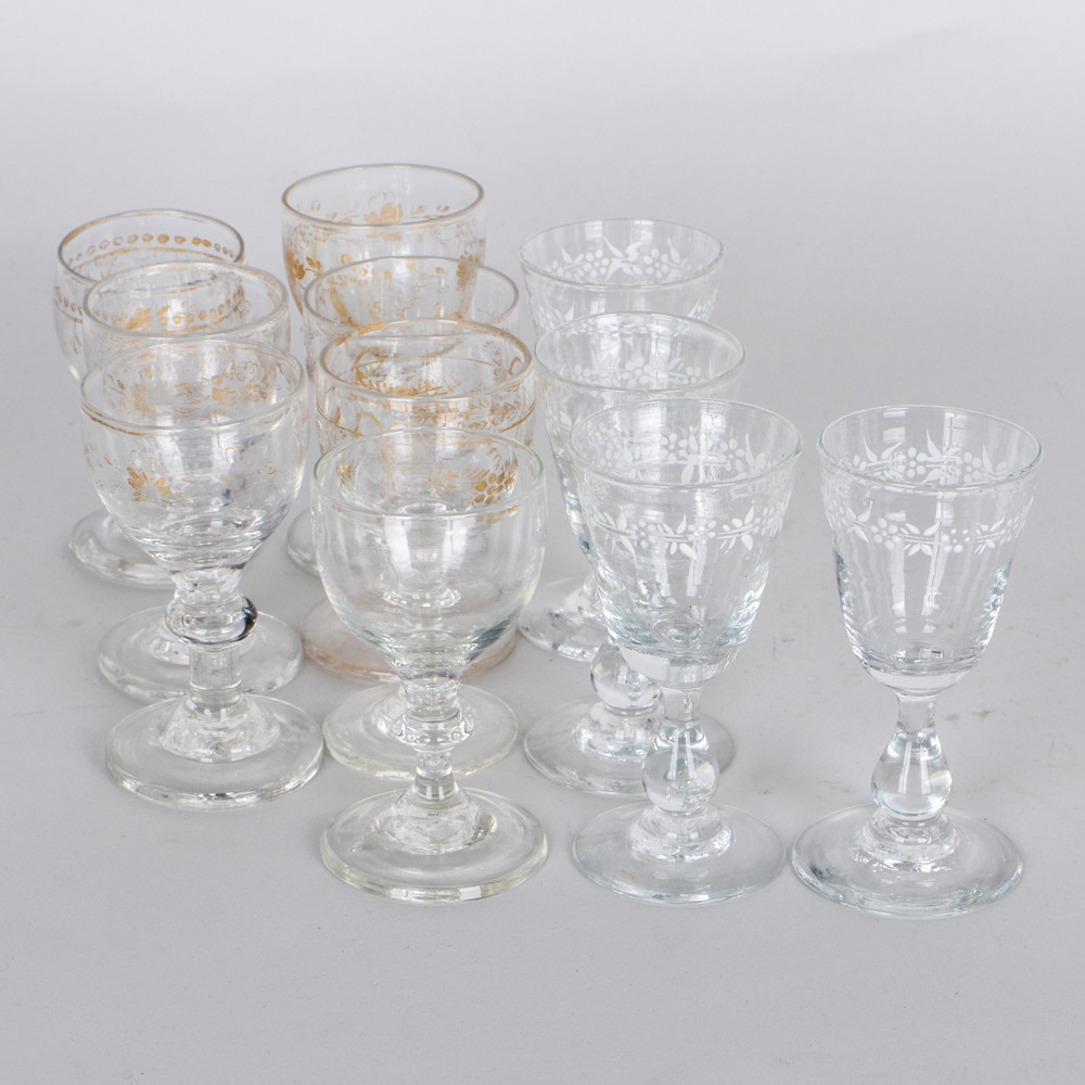 SNAPSGLAS OCH LIKÖRGLAS, 9 del, 1800-ta… | Auktion.se
