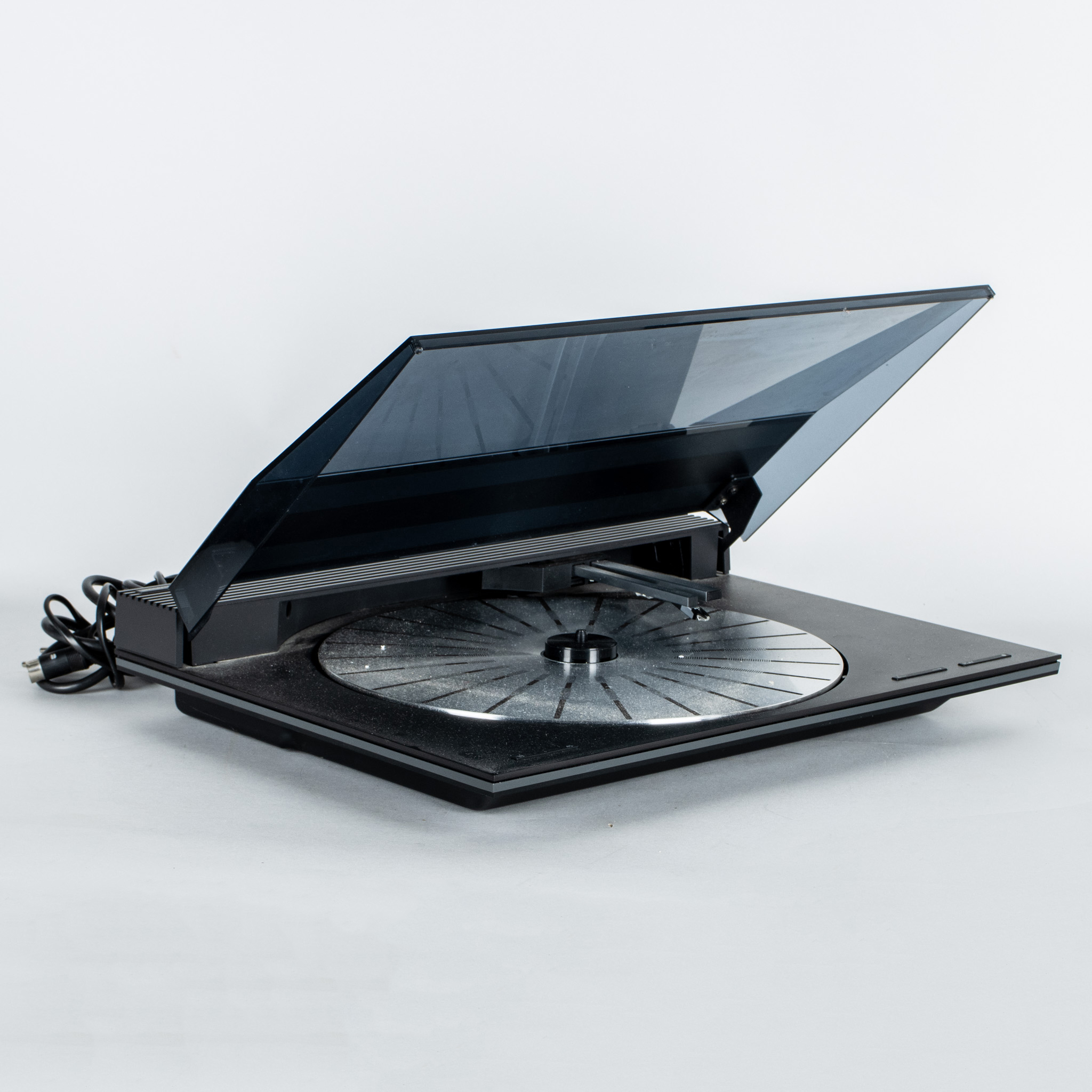 BANG & OLUFSEN, Beocenter 8000 samt Beov… | Auktion.se