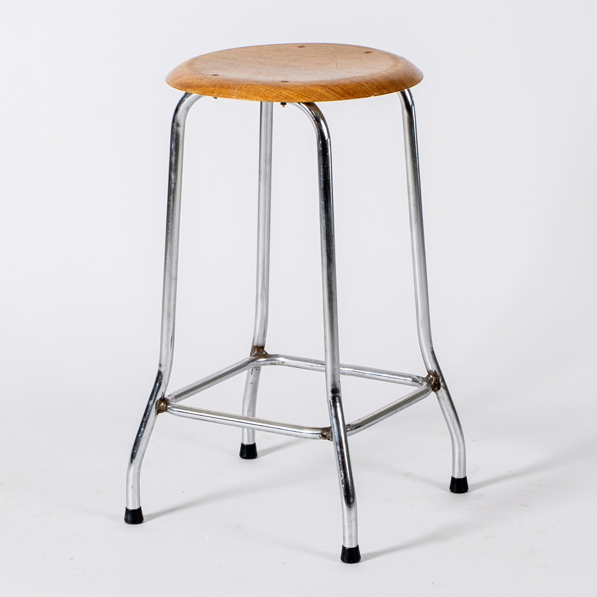 PALL, kromad metall, 1900-talets mitt | Auktion.se