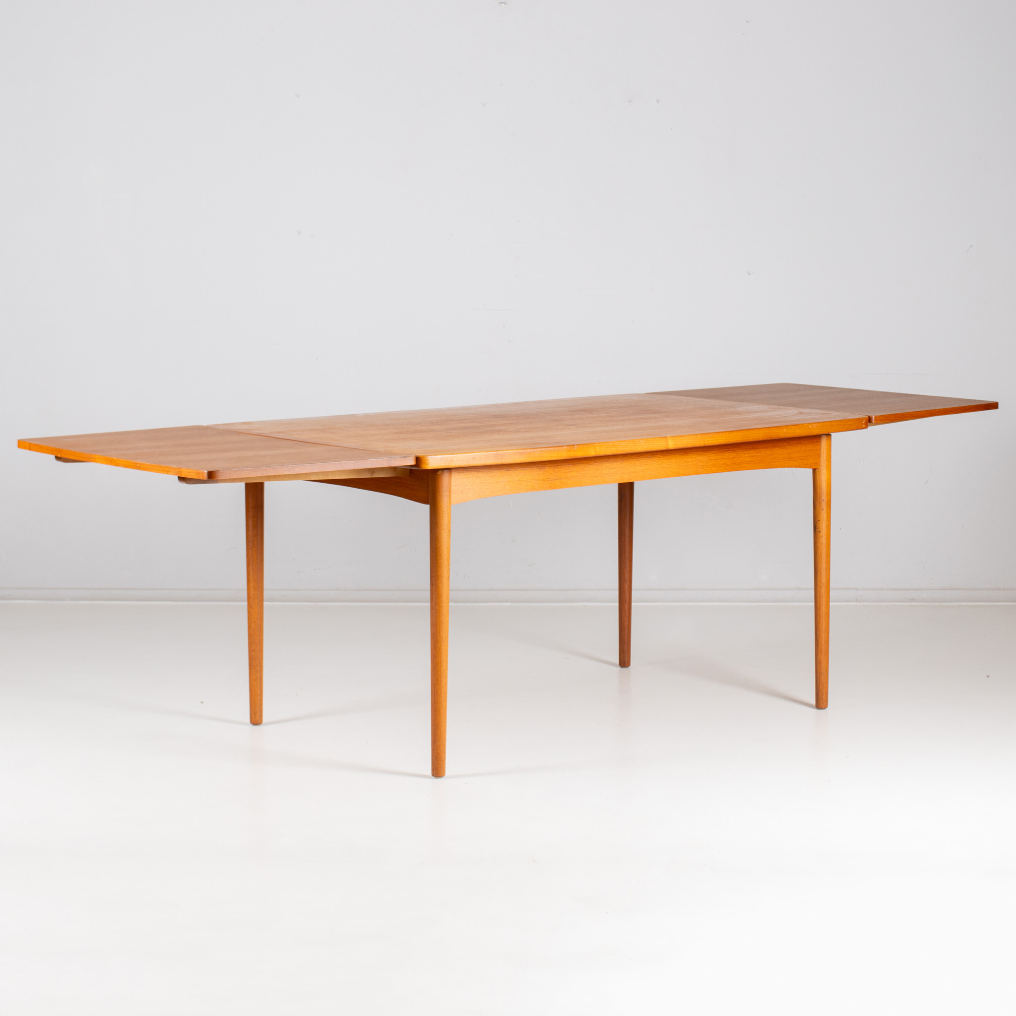 MATBORD, teak, 1950/60-tal | Auktion.se